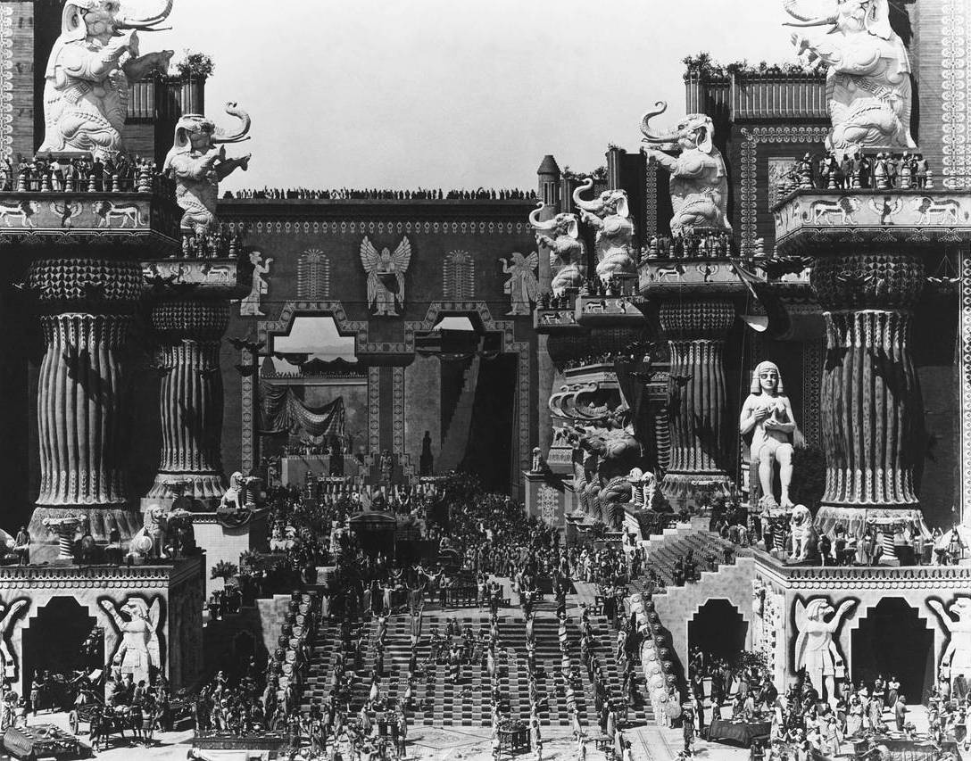 Intolerance (1916) – Scene by Green