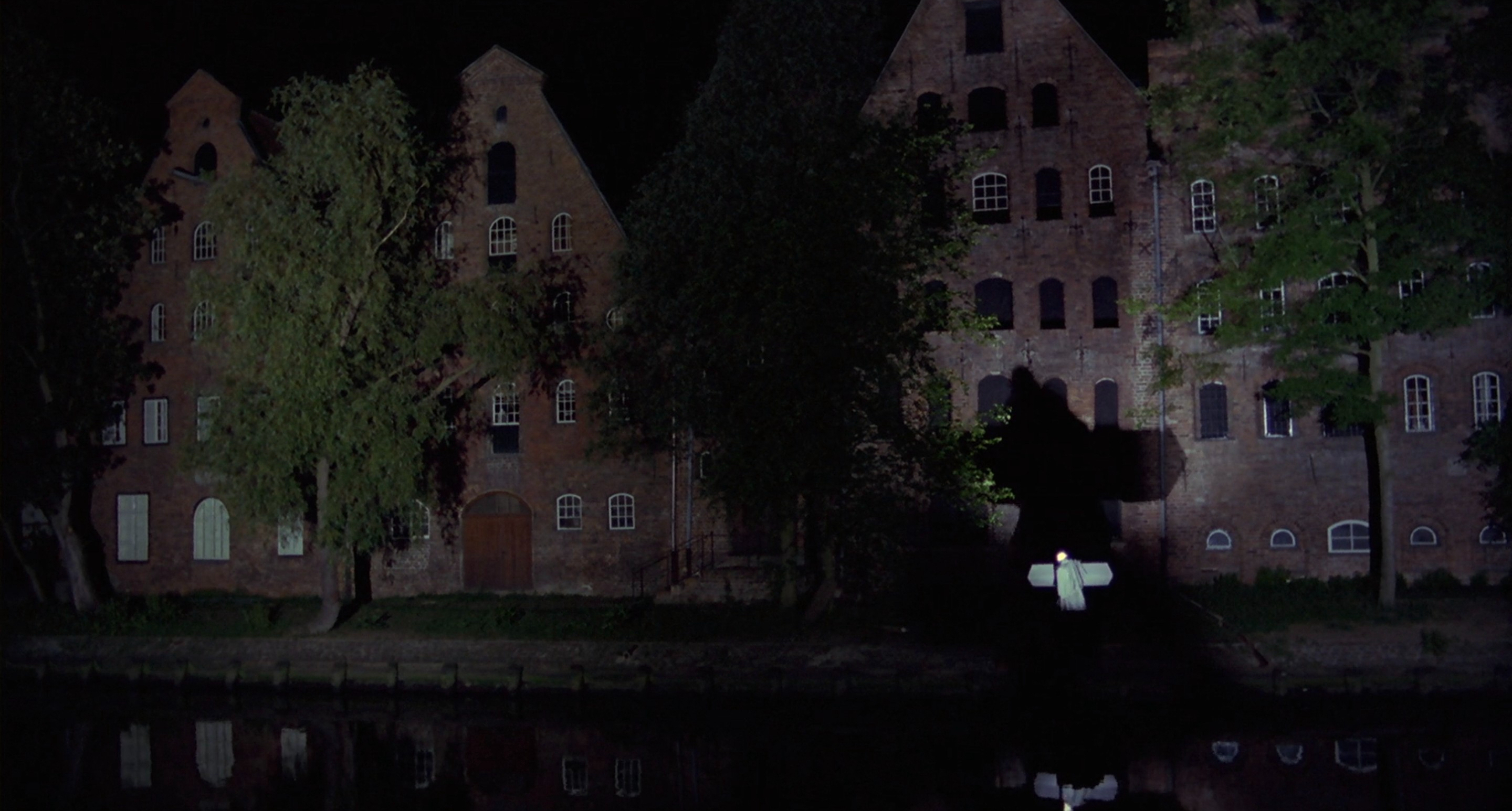 Nosferatu the Vampyre (1979) – Scene by Green